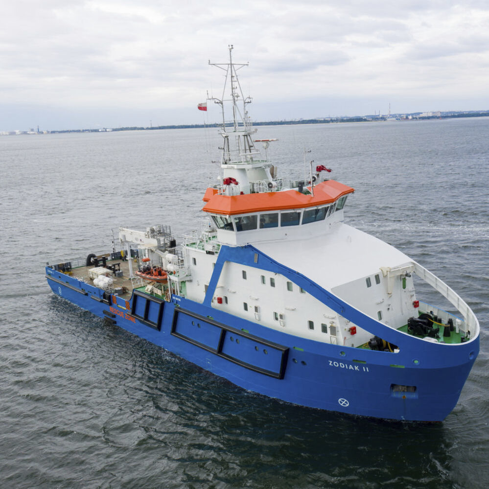 航标多功能船舶 - B618/1-2 - Remontowa - 油回收 / 破冰