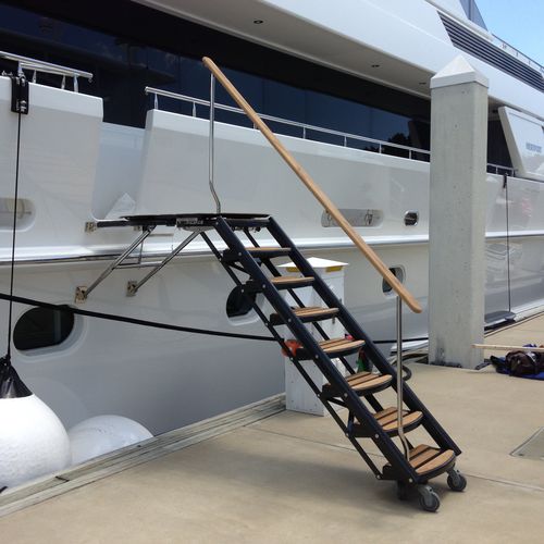 游艇梯子 - SEA-STAIR - Mar Quipt - 侧面 / 舷侧 / 碳纤